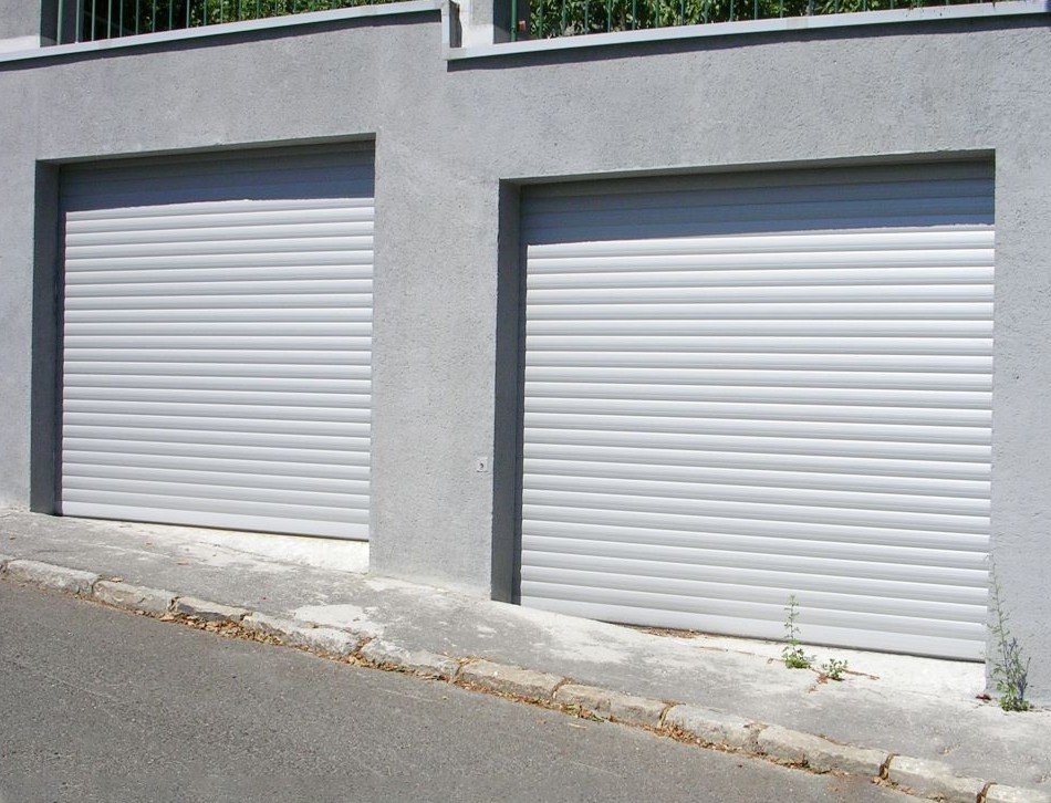 Garážové brány - SATIA - okná, s.r.o.